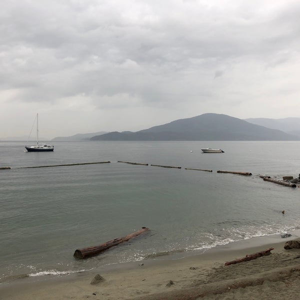 Lions Bay Beach - 2 tips from 183 visitors