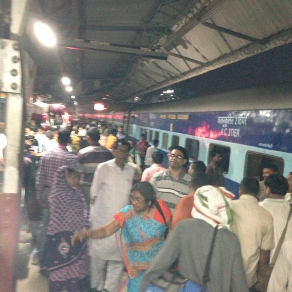 Platform No.14, Delhi Railway Station - New Delhi, Delhi