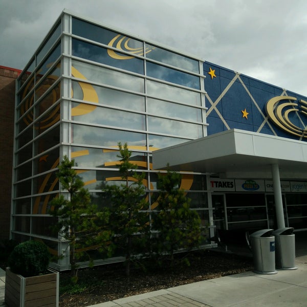 Photos at Cineplex Odeon Crowfoot Crossing - Northwest Calgary - 91 ...