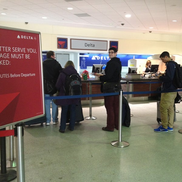 Delta Air Lines Ticket Counter (Now Closed) - Kenner, LA