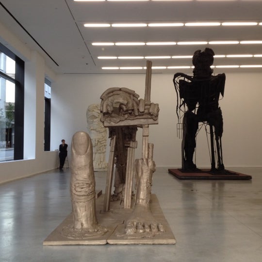 Hauser & Wirth - Art Gallery in London