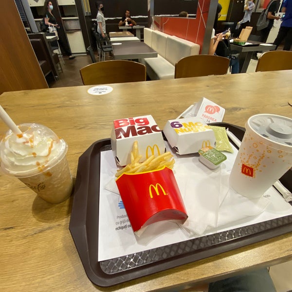 McDonald's - Sector 3 - 49 tips