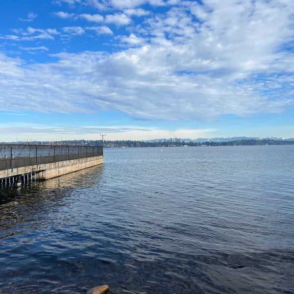 Howell Park - Park in Madrona