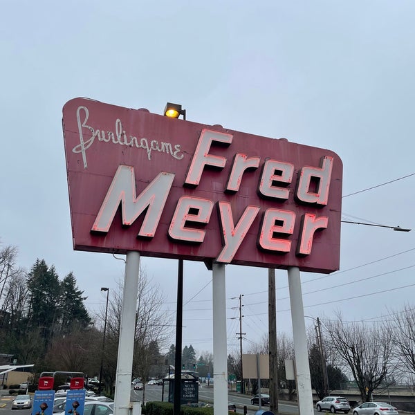 Fred Meyer - Supermarket