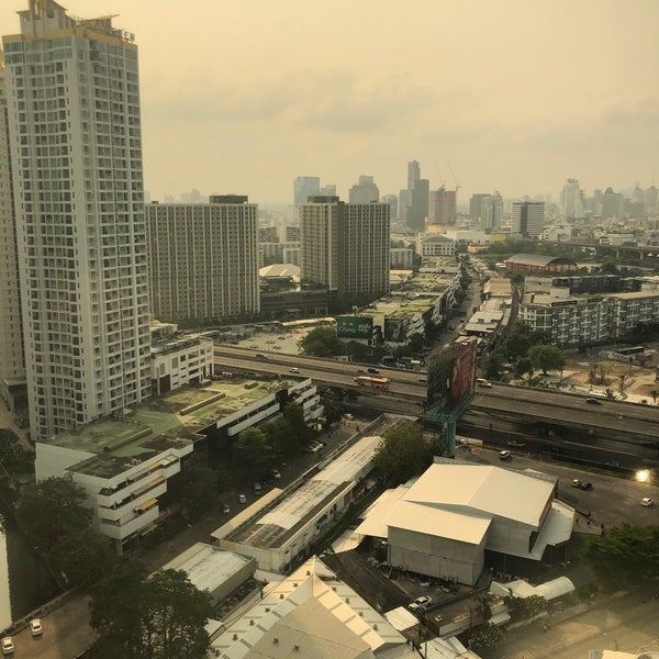 Vongvanij Complex Building B (อาคารว่องวานิช คอมเพล็กซ์ บี) - 10 ทิปส์ จาก ผู้เยี่ยม 1484 คน