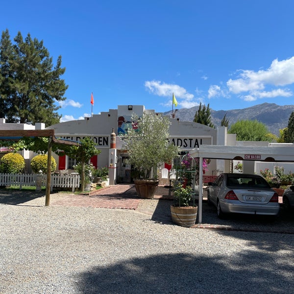 Photos at Die Veldskoen Padstal N1 - 6 tips