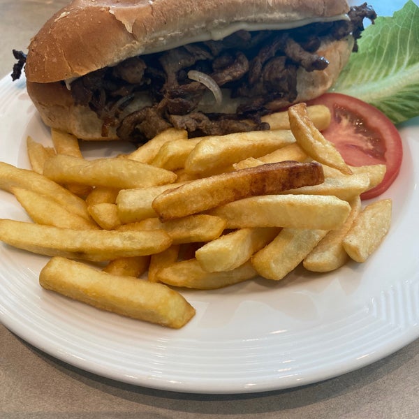 Al-Midra Dining Hall - 54 tips from 3080 visitors