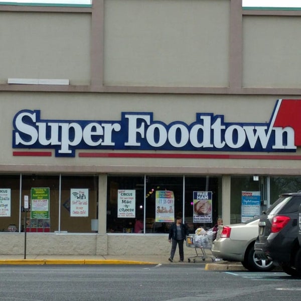 Super Foodtown - 1560 State Highway 35