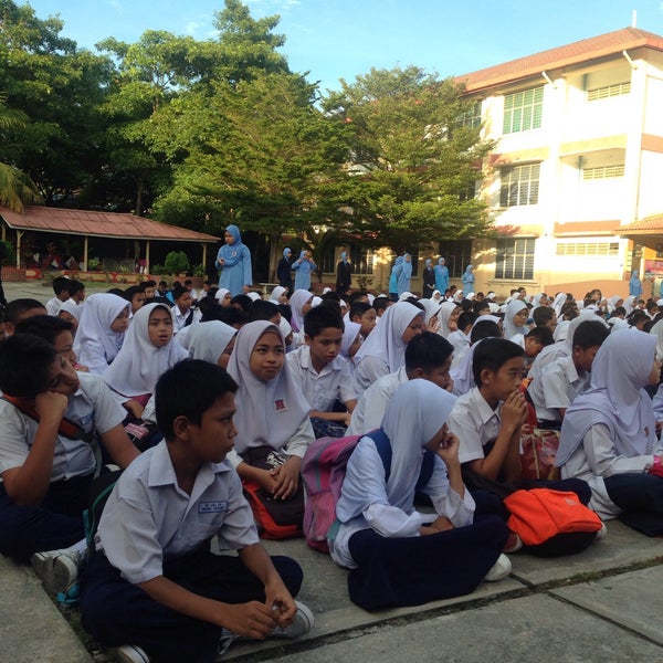 Sekolah Kebangsaan USJ 20 - 2 tips from 259 visitors