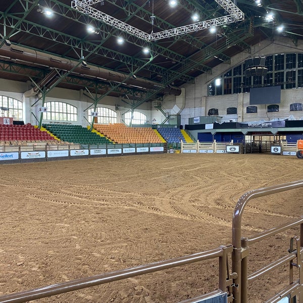 Stockyards Championship Rodeo - 5 tips