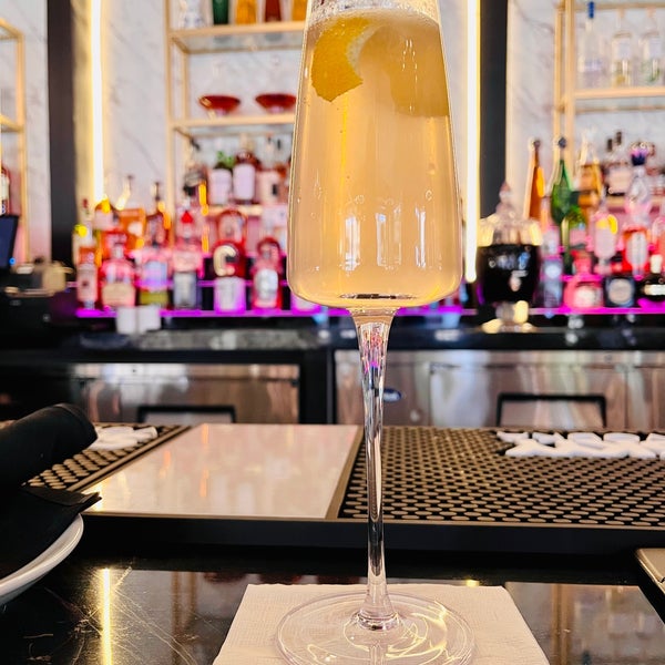 Rubys & Roses - Pleasanton, CA