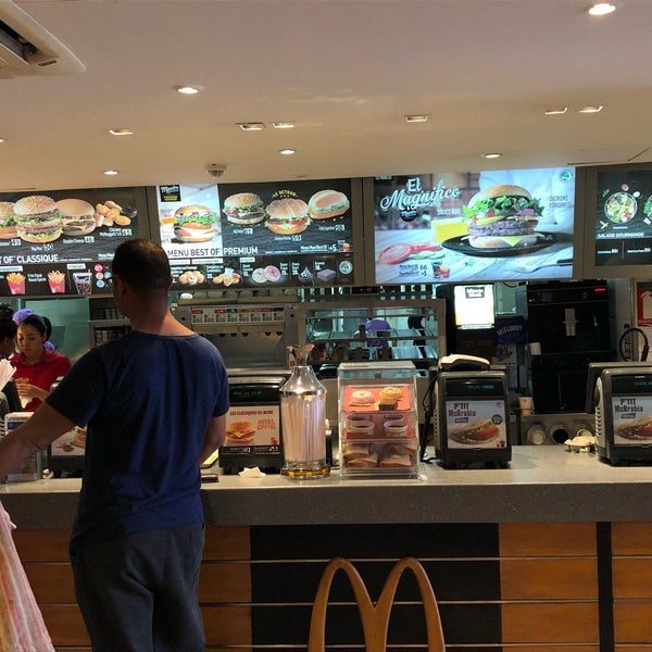 McDonald's - Fast Food Restaurant