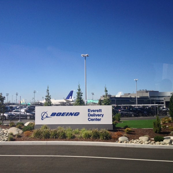 Boeing Delivery Center - Office