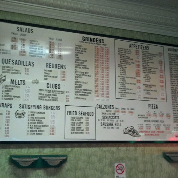 Peppinos Pizzeria - 10 Main St