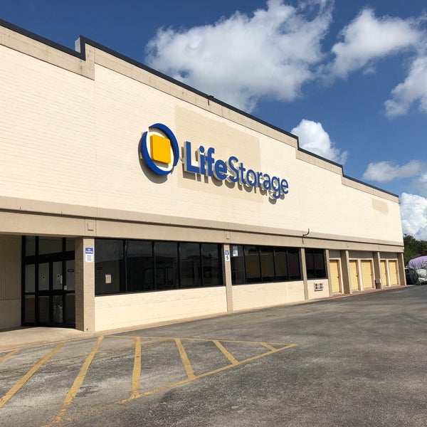 Life Storage - Storage Facility in League City