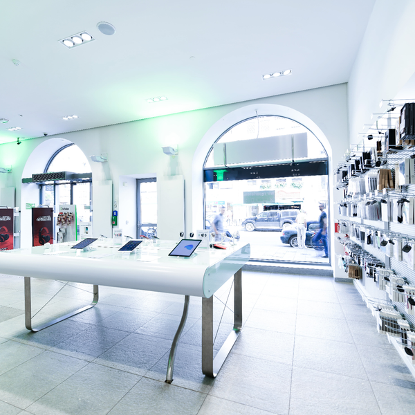 GRAVIS - Electronics Store in München