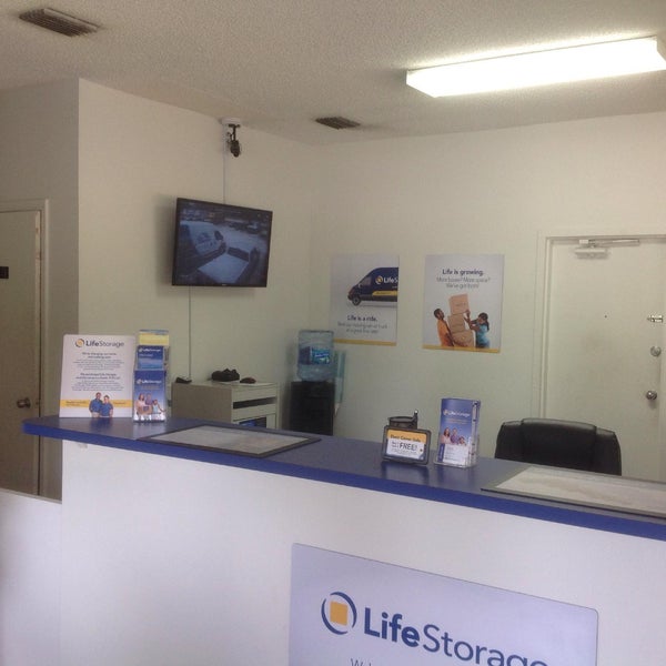 Life Storage - Sunrise, FL