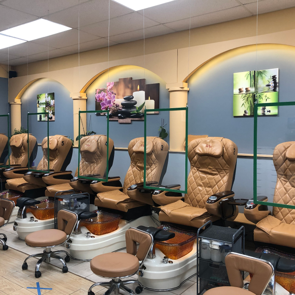 Red Nails - Spa in Eagan