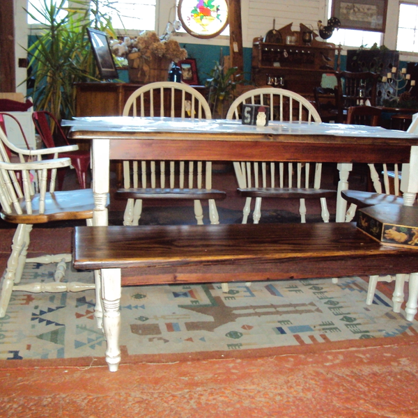 Daniel's Wood Den - 15 visitors