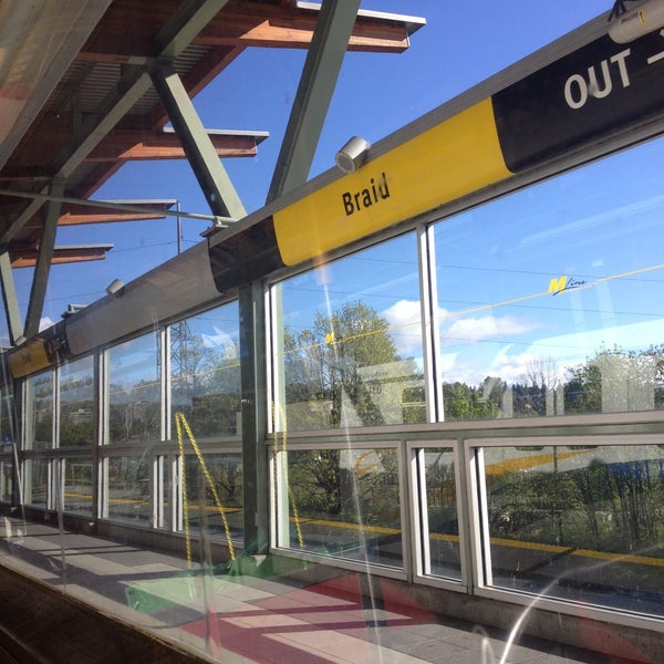 Braid SkyTrain Station - 6 tips