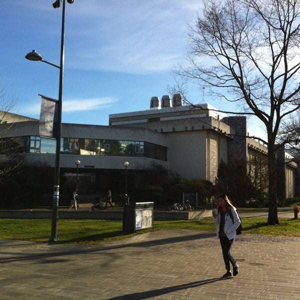 Biological Sciences Building - 106 visitors