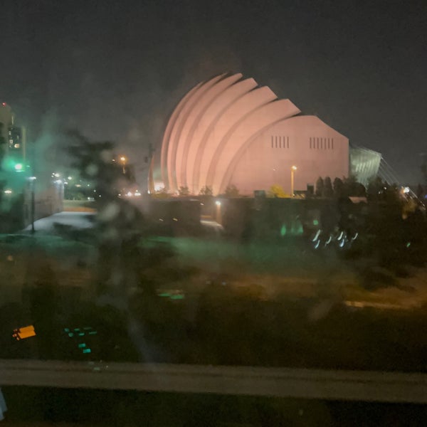 Kansas-Missouri State Line - Border Crossing in Kansas City