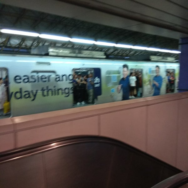 Photos at LRT2 - Araneta Center-Cubao Station - Quezon City District 3 ...