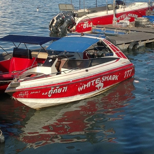 White Shark Speedboat