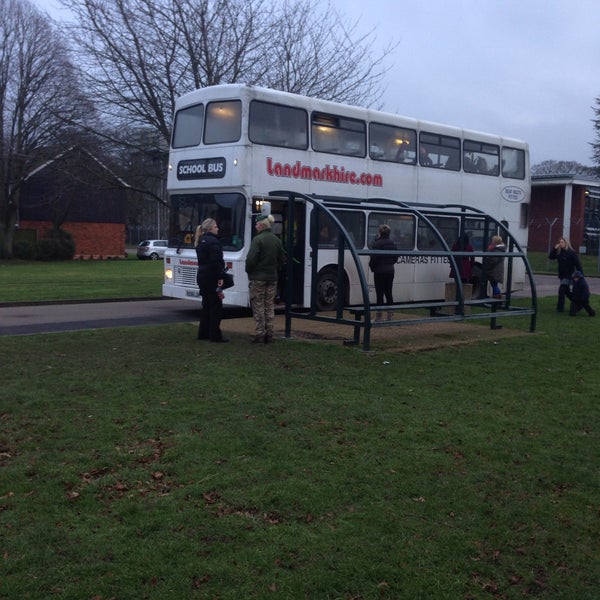 Chicksands Army Barracks - Structure