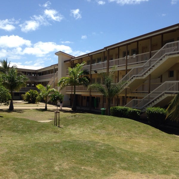 Lycée Blaise Pascal - High School in Nouméa