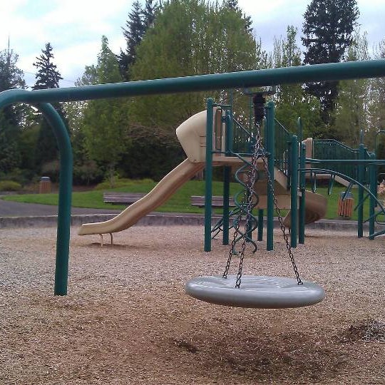 Photos at Cascade View Park - Park in Redmond