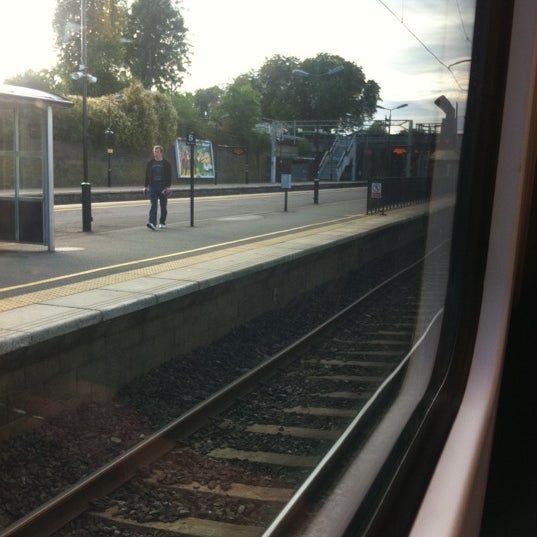 Tring Railway Station (TRI) - Train Station in Tring