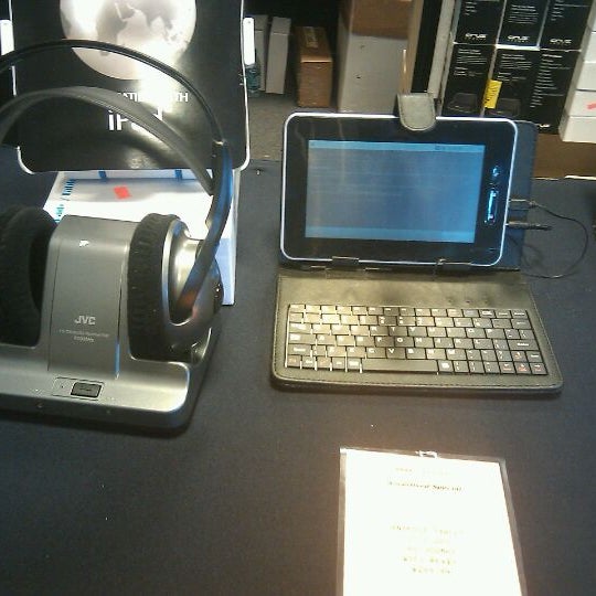 Ultimate Electronics (Now Closed) - Las Vegas, NV