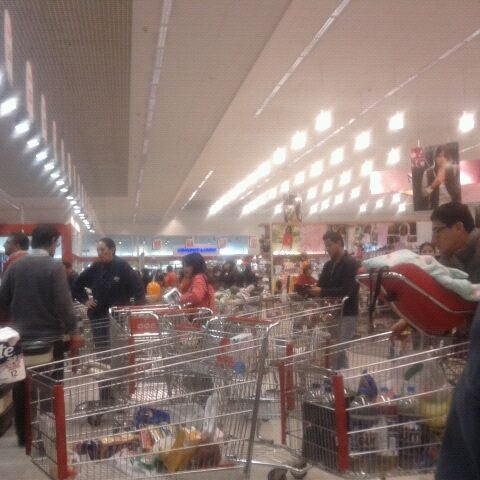 Photos at Megamaxi - El Batán - Quito, Pichincha