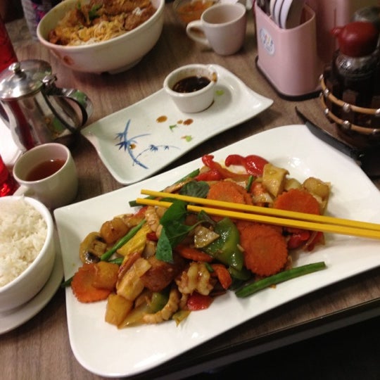 Pho Hong - Vietnamese Restaurant in Burlington