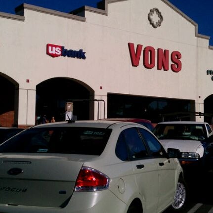 VONS (Now Closed) - 23381 Mulholland Dr