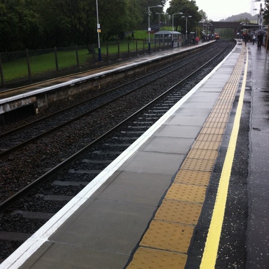 Croy Railway Station (CRO) - Train Station