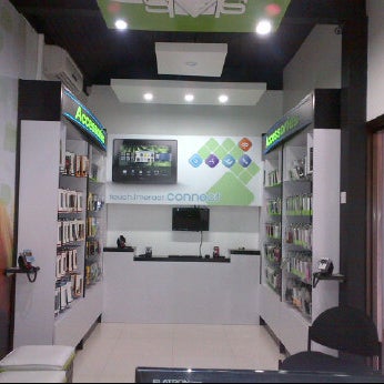 Smart Mobile Solutions - Electronics Store in Kingston