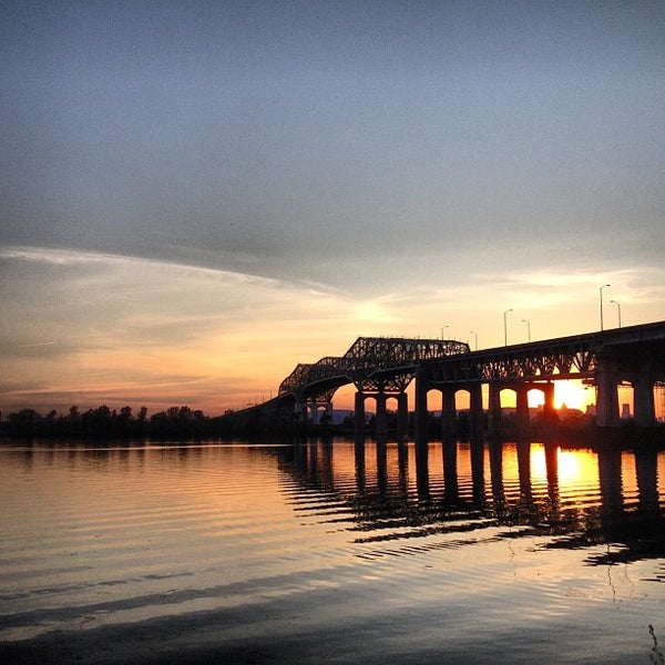 Pont Champlain (Now Closed) - Bridge in Montréal