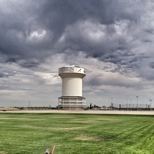 Mistlin Sports Park - Field