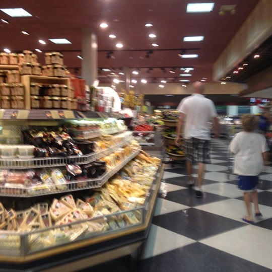 Jerry's Foods - Grocery Store
