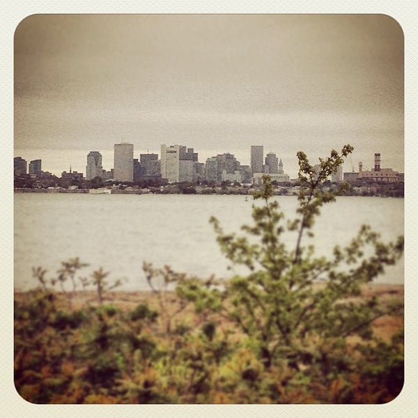 Thompson Island - Island