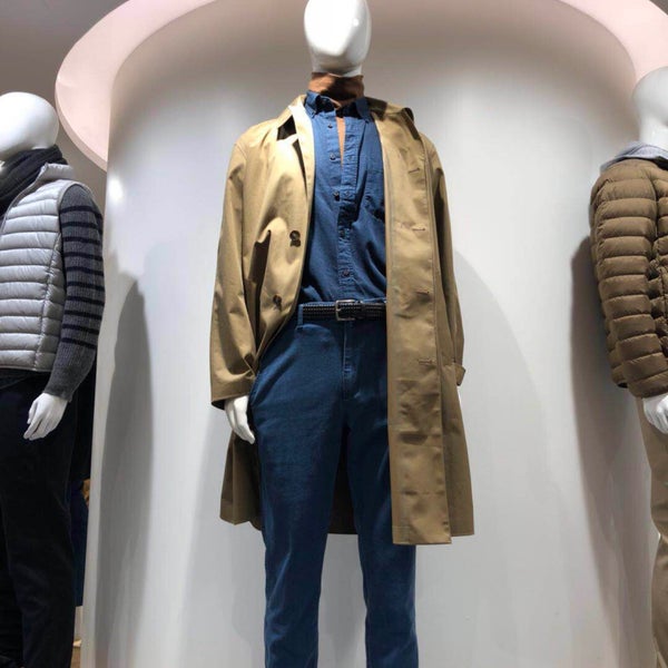 UNIQLO 优衣库 - Clothing Store in Guangzhou