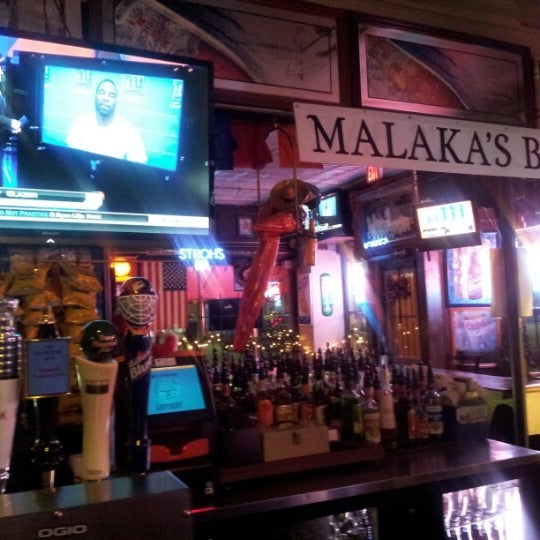 Detroiter Bar/Malaka's - Bar in Detroit