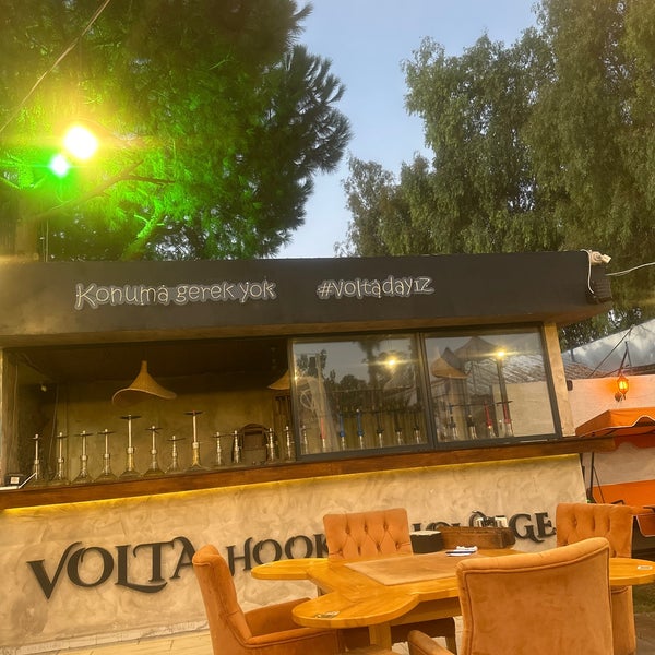 VOLTA HOOKAH LOUNGE - 9 visitors