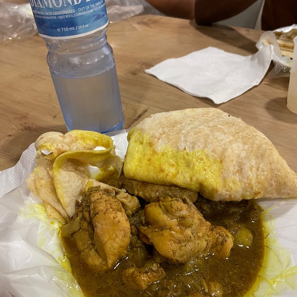 Roopram Roti - Zwartenhovenbrugstraat