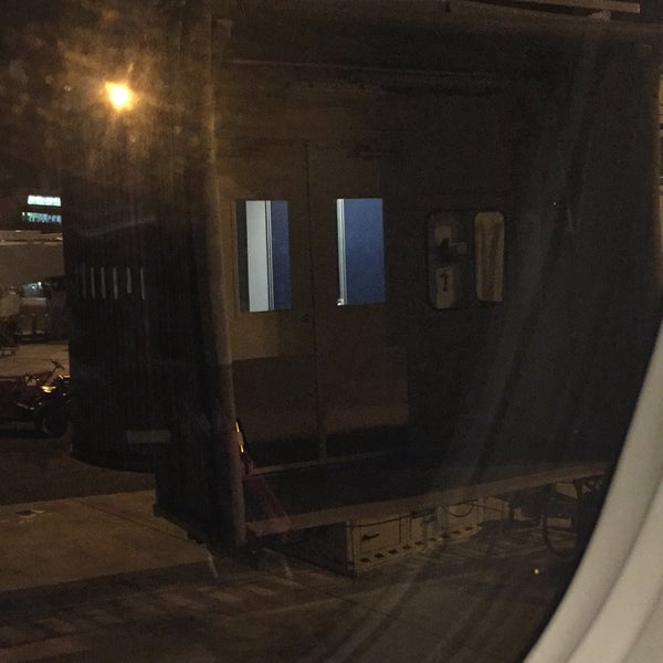 Gate E31 - Miami International Airport - Concourse E