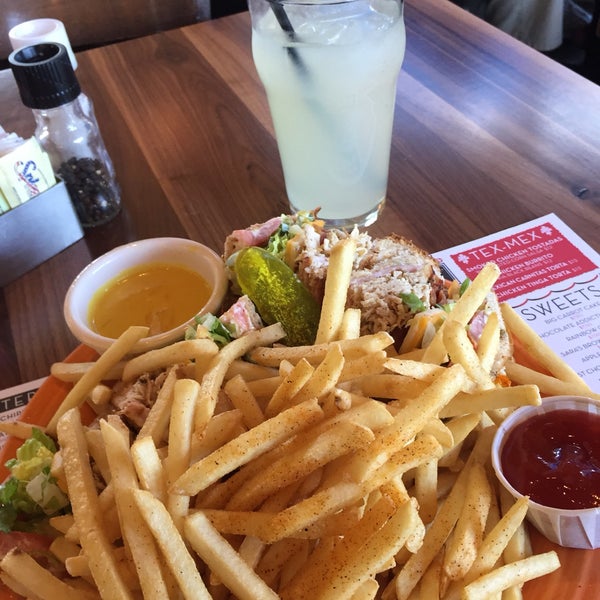 Barnaby's Cafe - American Restaurant