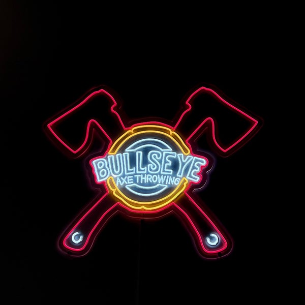 BULLSEYE Axe Throwing 🪓 - Gaming Cafe in Riyadh