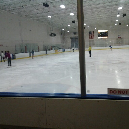 Photos at Pepsi Ice Center - Downtown Bloomington - 7 tips from 355 ...